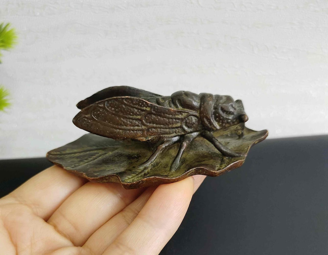 Vintage Bronze Carved Cicada Statue, Home Decoration, Creative and Cute ...