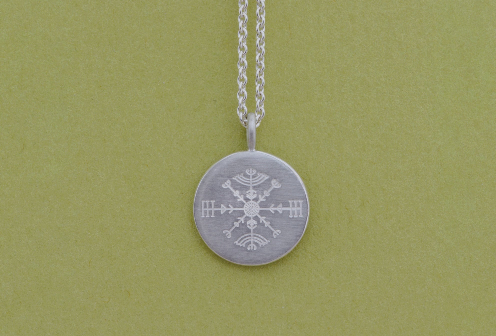 Veldismagn Old Icelandic Magic Symbol Pendant 925/... - Etsy