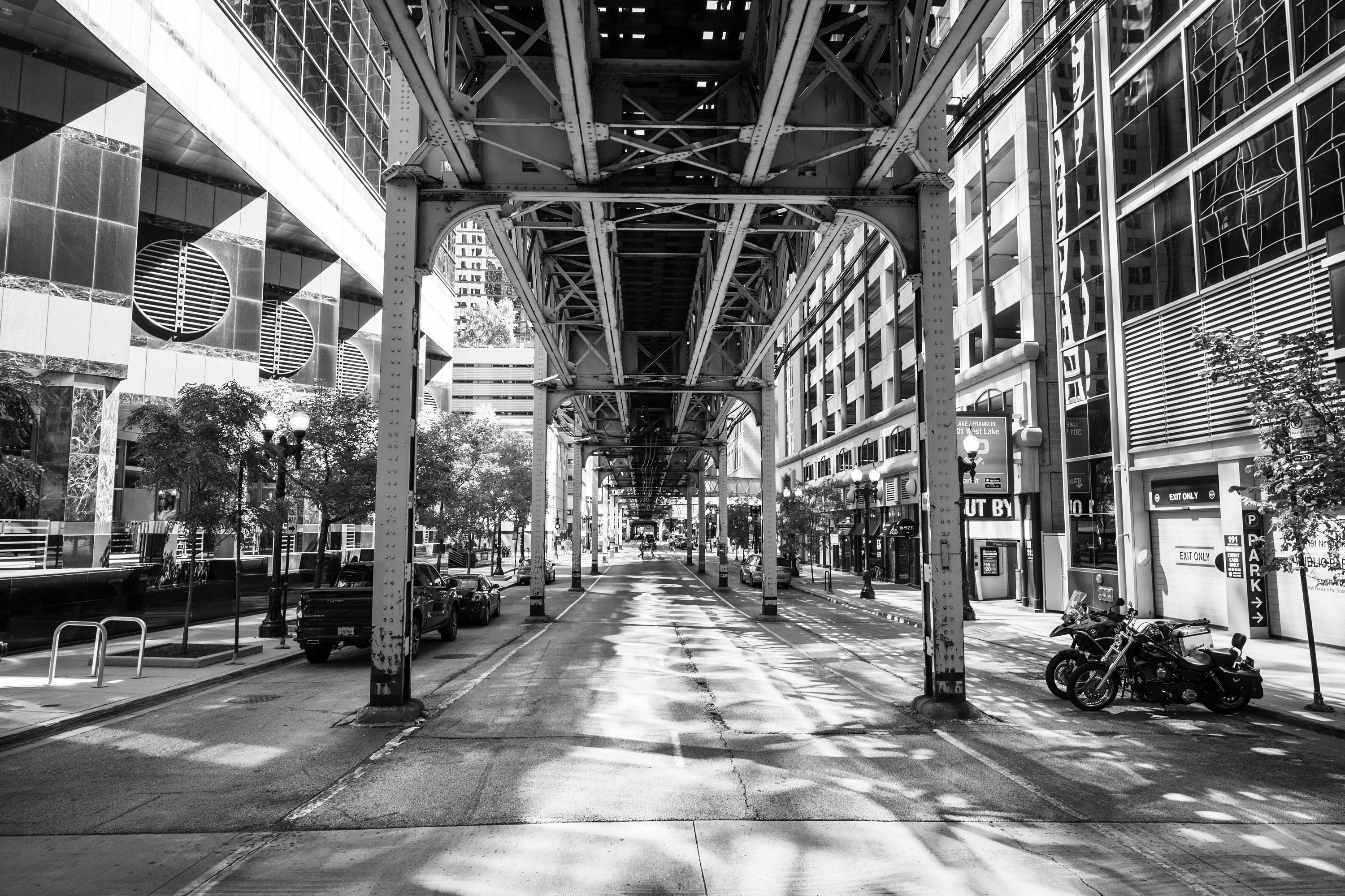 Chicago L, Downtown Chicago, the Loop, CTA, Black and White, Urban ...