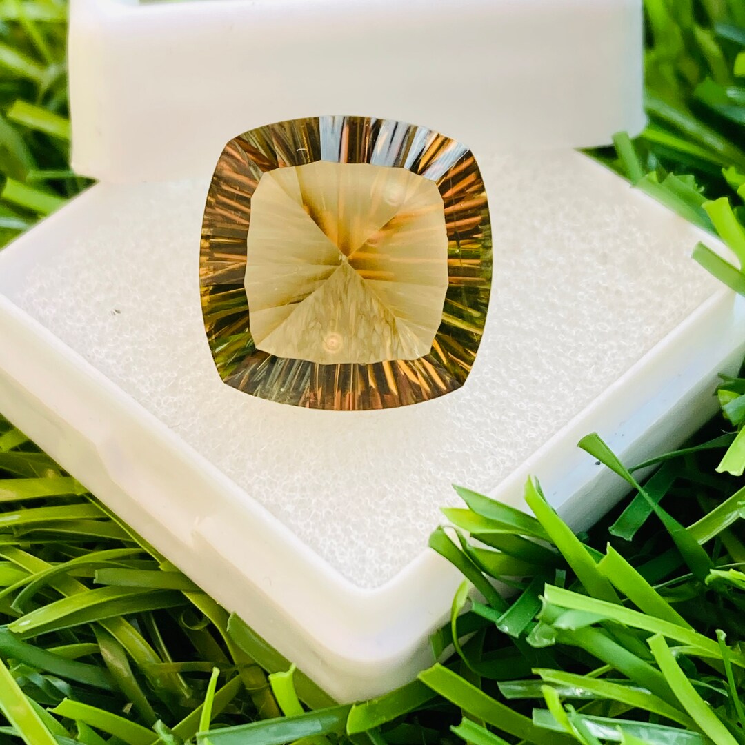 Beautiful!!!!! Light Green Sapphire Helix Cut Fantasy Carving Cushion ...