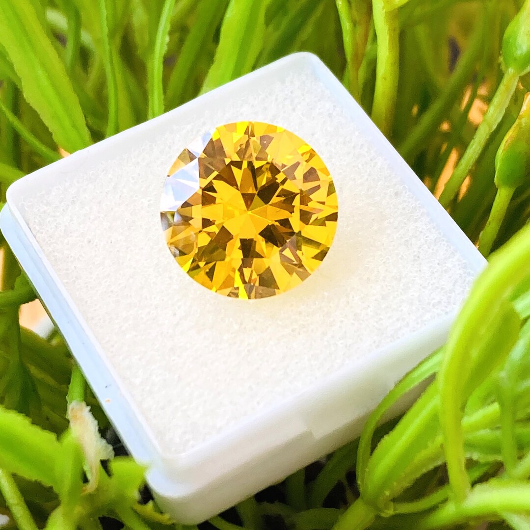 Yellow Round Sapphire Round Shape Loose Gemstone 13.70 Cts Size 13x13x7 ...