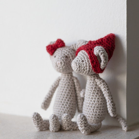 Amigurumi Tiny Christmas Mouse Crochet Pattern - Etsy