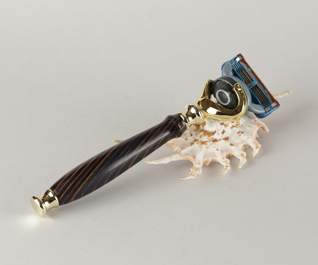 Rotating Handmade Razor, Gillette Fusion 5, Elegant Luxury Razor ...