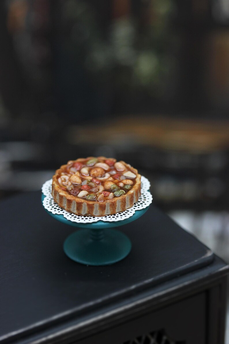 Caramel Mixed Nut Pie Tart 1:12 Scale Dollhouse Miniature Food and ...