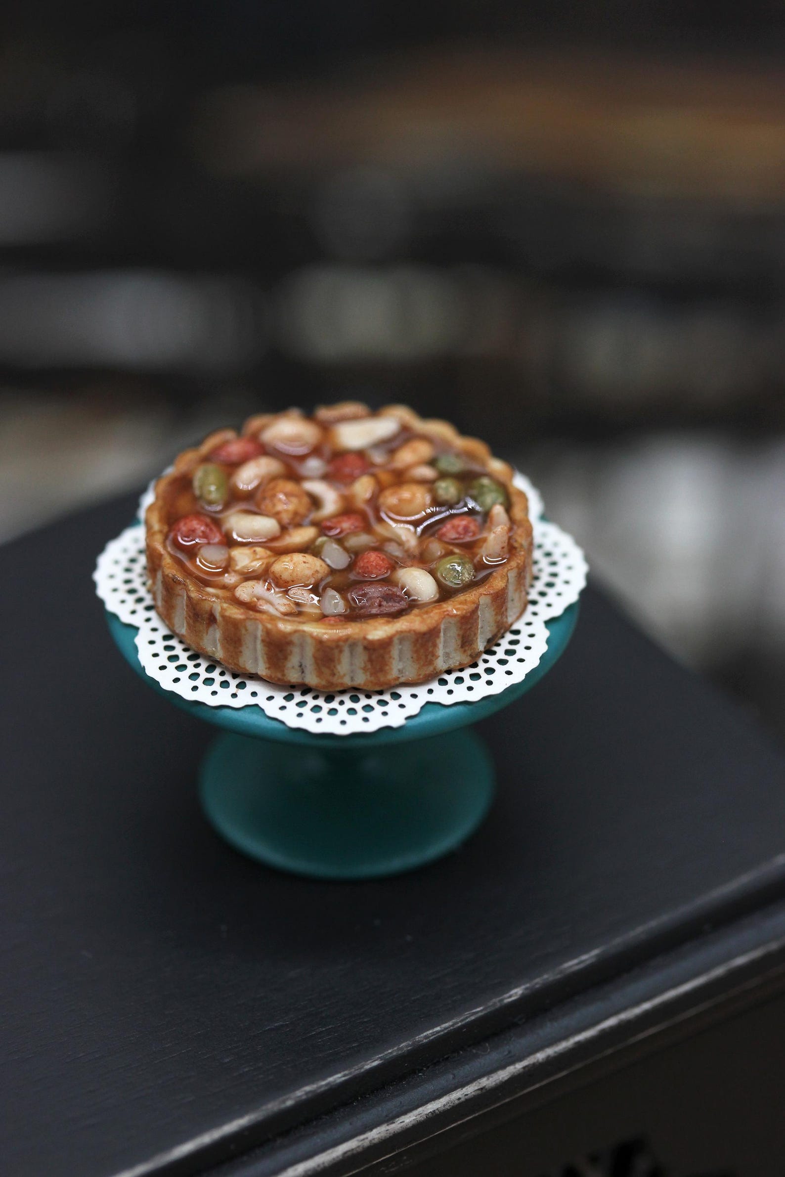 Caramel Mixed Nut Pie Tart 1:12 Scale Dollhouse Miniature Food and ...