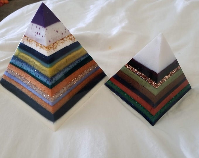 Pyramid, Organite Pyramid,resin Pyramid, Organite, Colorful Pyramid ...