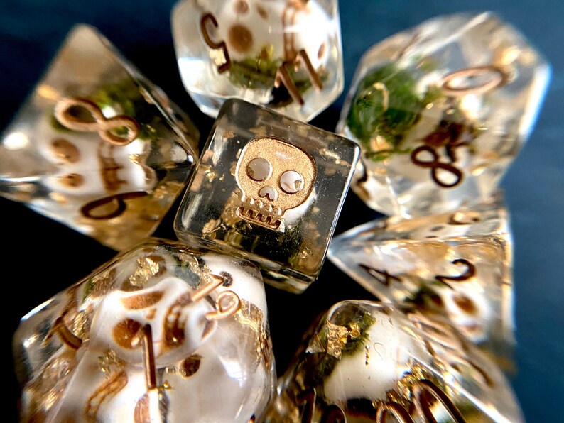 HEADHUNTER Dnd Dice Set for Dungeons and Dragons Ttrpg SKULL | Etsy