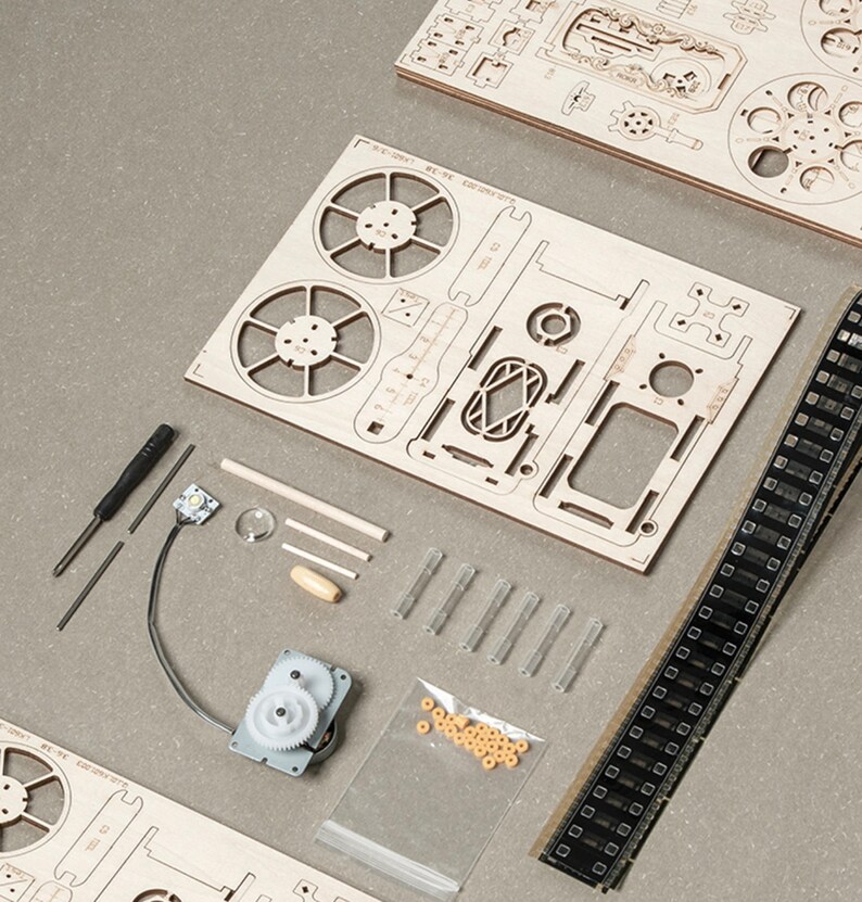 DIY Vitascope (film Projector) 3D Puzzle, Cameraman Gift, Filmmaking ...