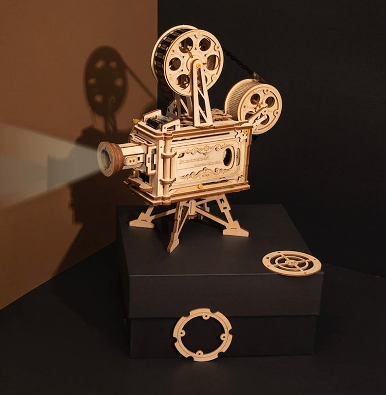 DIY Vitascope film Projector 3D Puzzle, Cameraman Gift, Filmmaking Gift ...