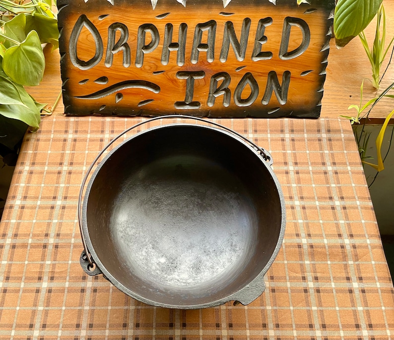 Rare! Wapak #3 Arc Logo Cast Iron Scotch Bowl - Etsy