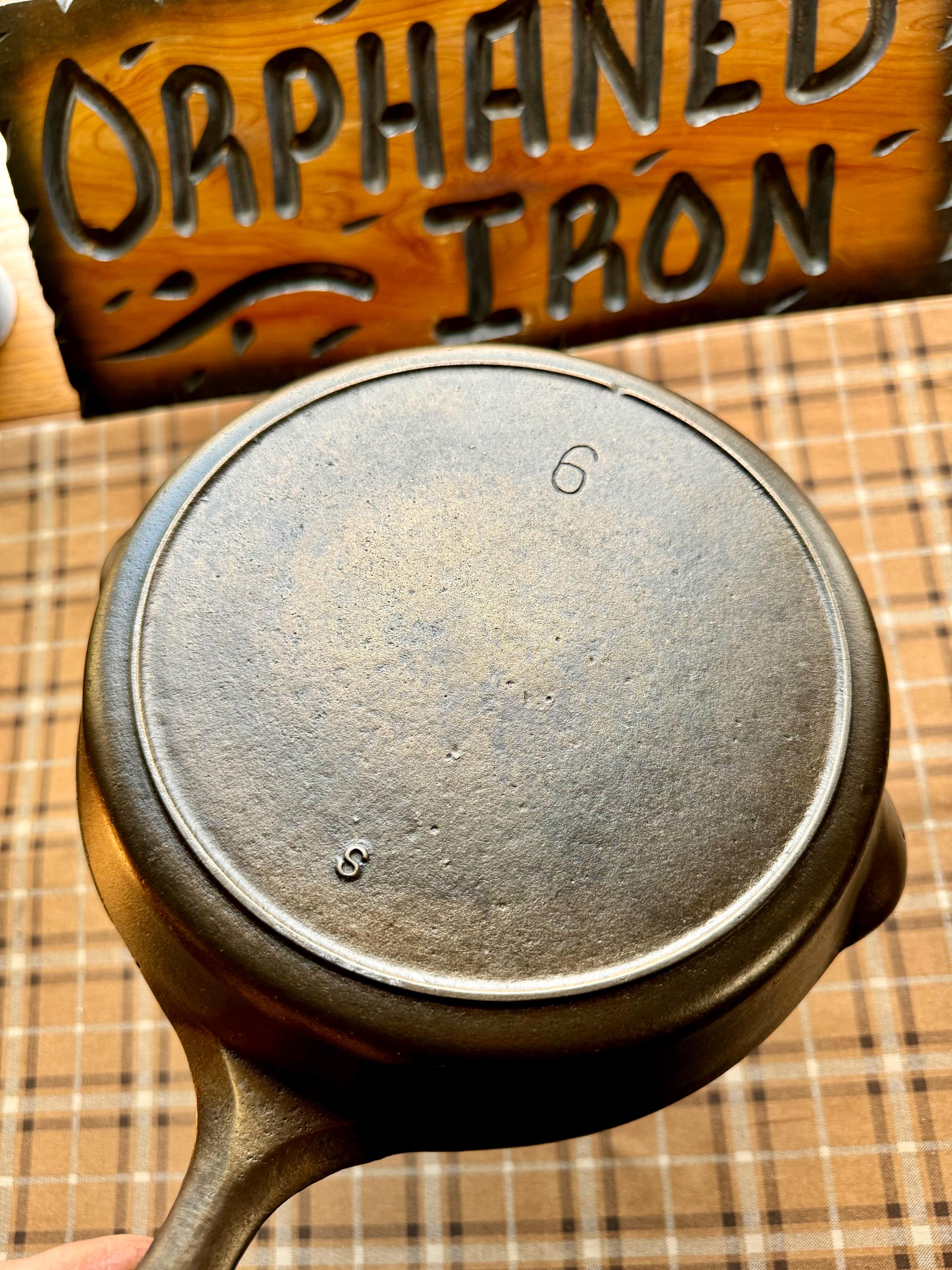 Single Notch #6 Lodge Cast Iron Skillet With Raised Molder Mark - Etsy