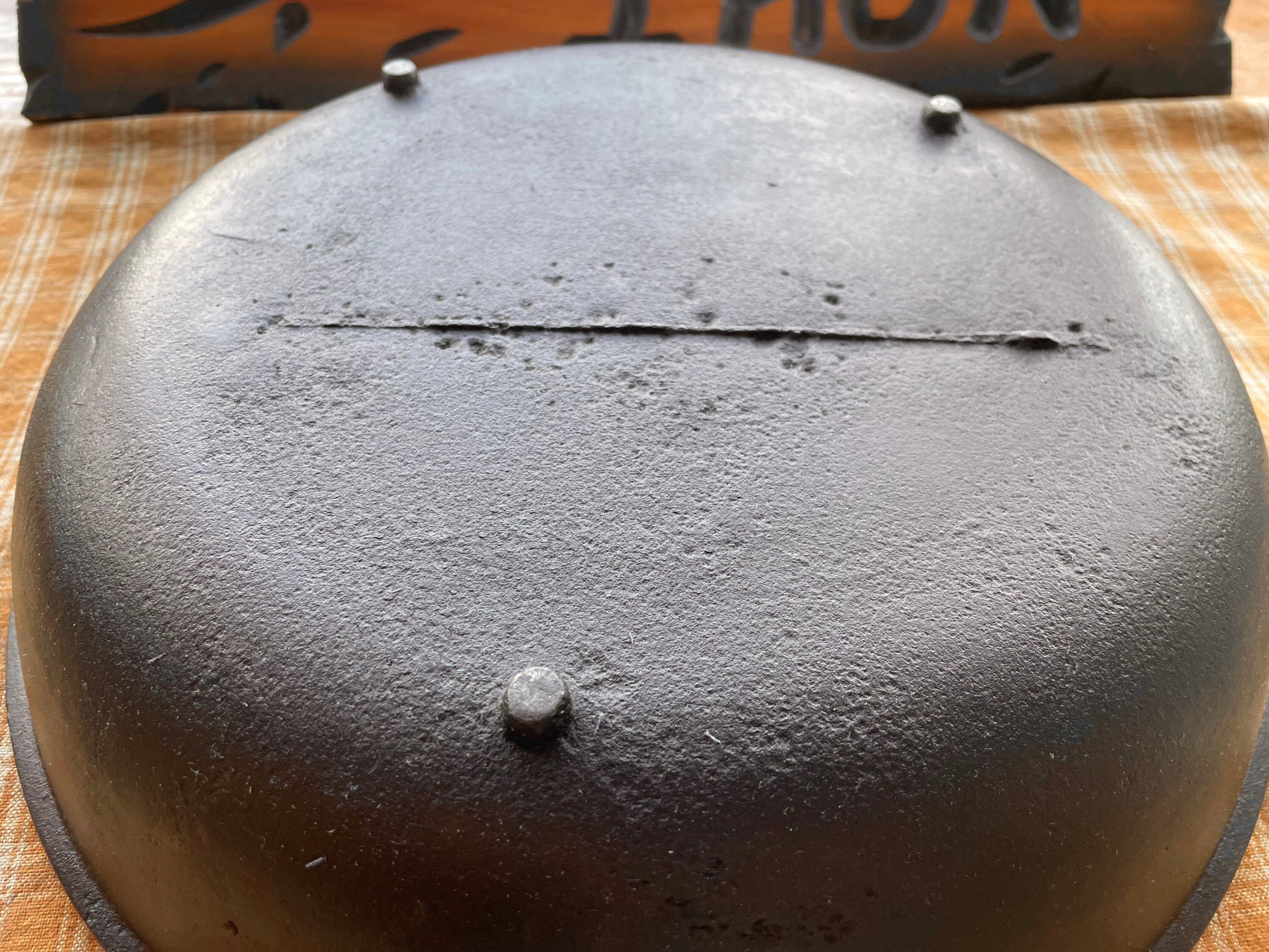 1800s Gatemarked Cast Iron Bowl - Etsy