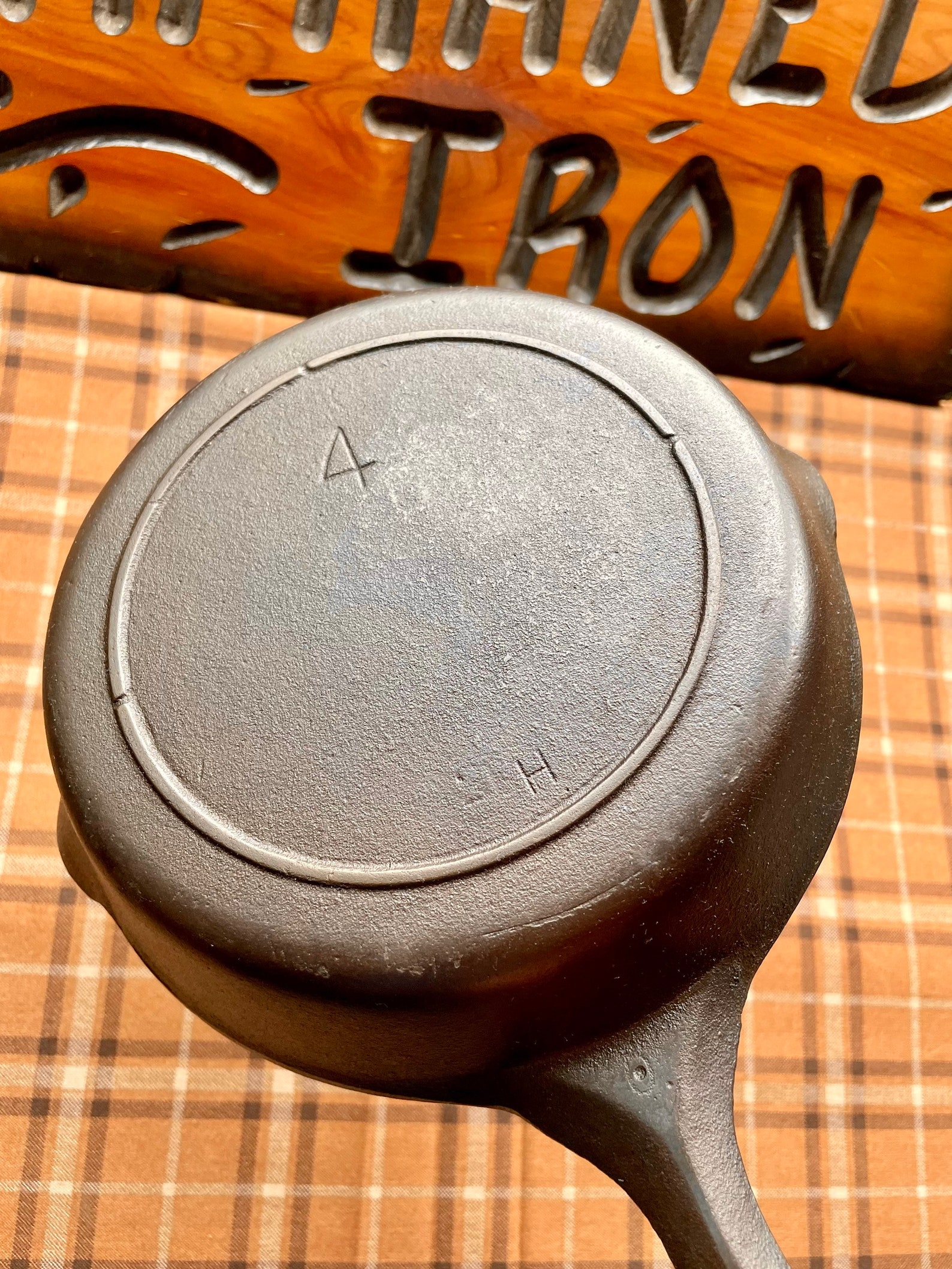 Rare! Lodge #4 Three Notch Cast Iron Skillet - Etsy