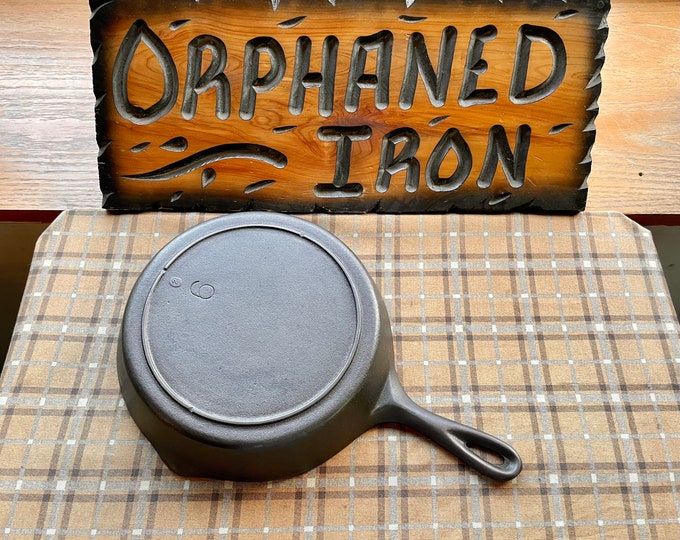 3-notch Lodge #6 Cast Iron Skillet Raised Molder Mark - Etsy