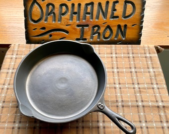 G.M. #8 Initial Cast Iron Skillet - Etsy
