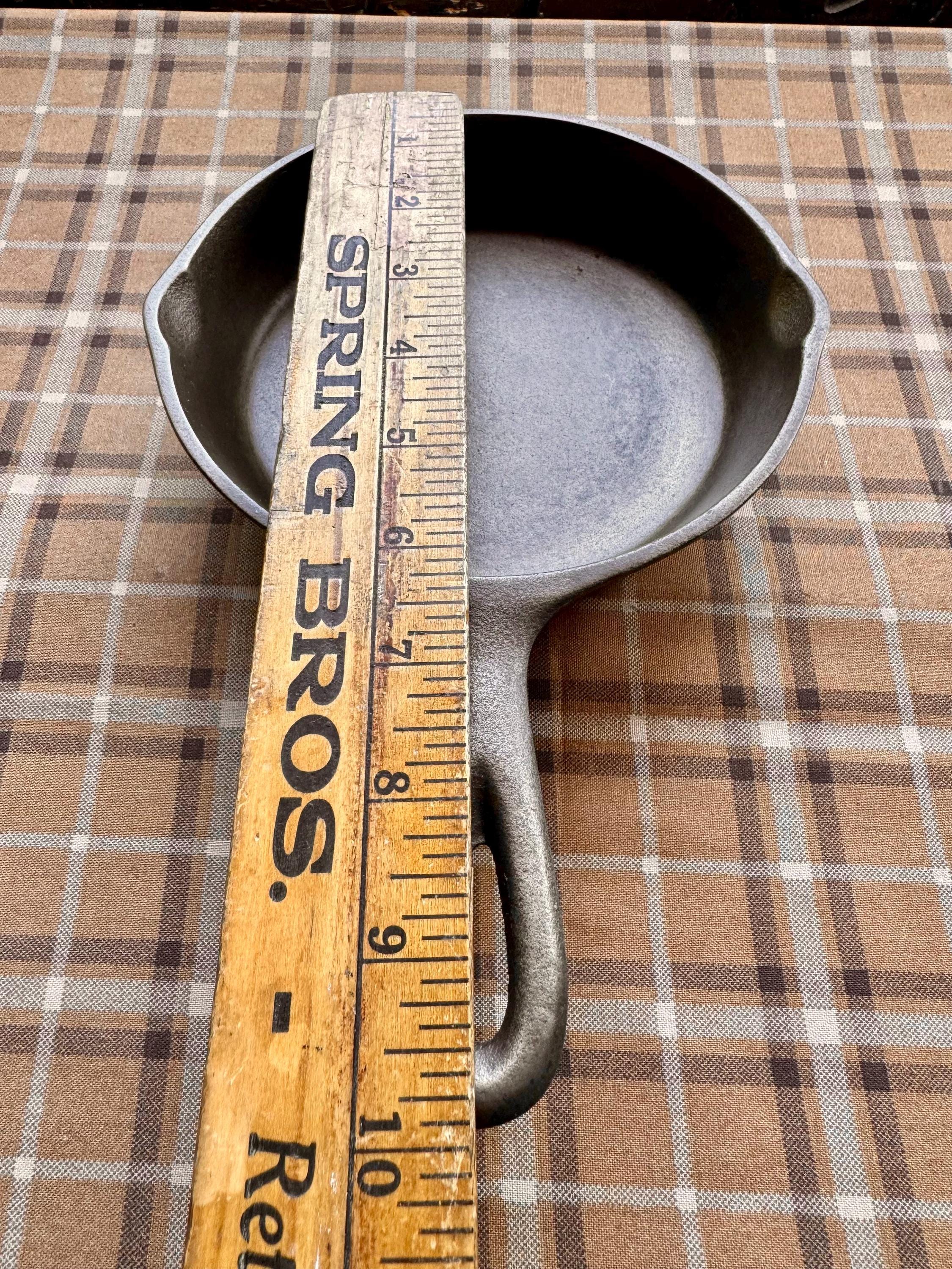 Vintage 3-notch Lodge #3 Cast Iron Skillet - Etsy