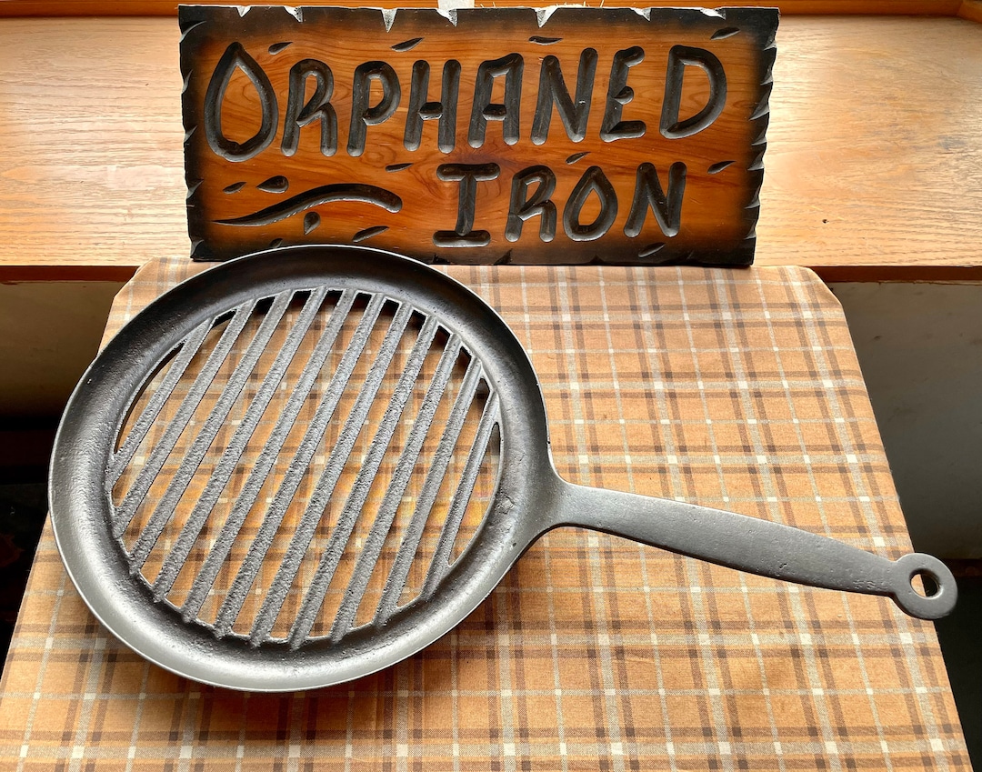 Rare! 1800’s Gatemarked Cast Iron Broiler Pan - Etsy