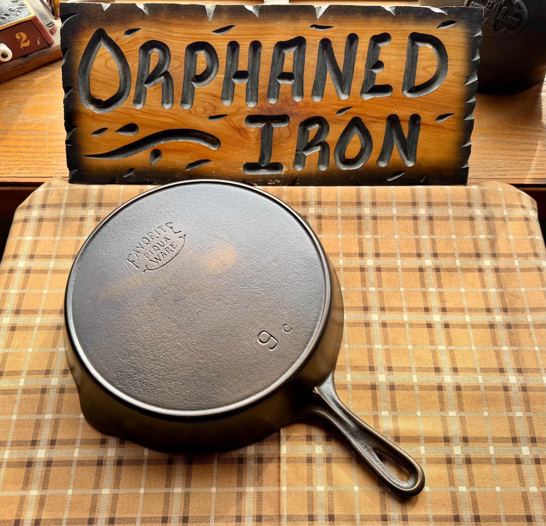 Favorite #9 Piqua Ware Smiley Logo Cast Iron Skillet - Etsy