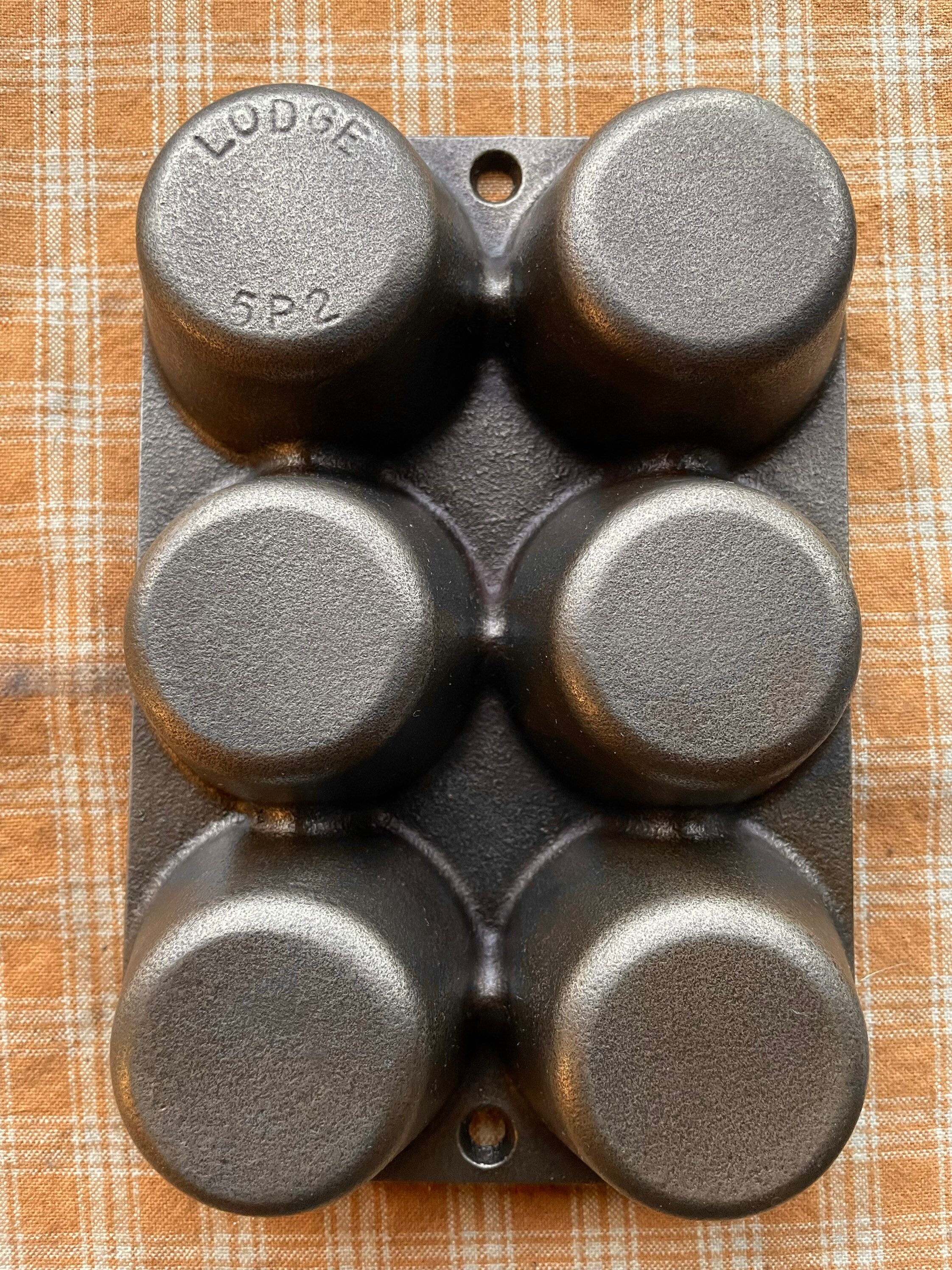 Vintage Lodge Half Dozen Muffin Popover Pan - Etsy