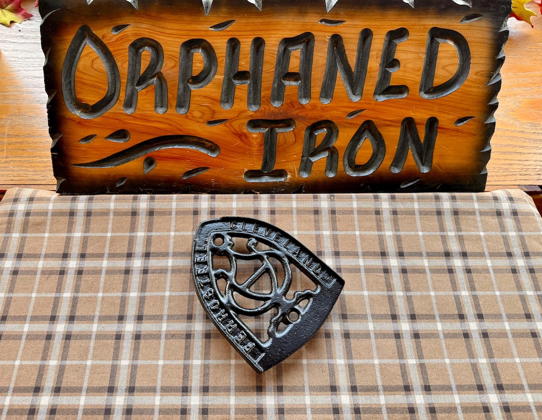 Cleveland Ferrosteel Co. Sad Iron Cast Iron Trivet - Etsy