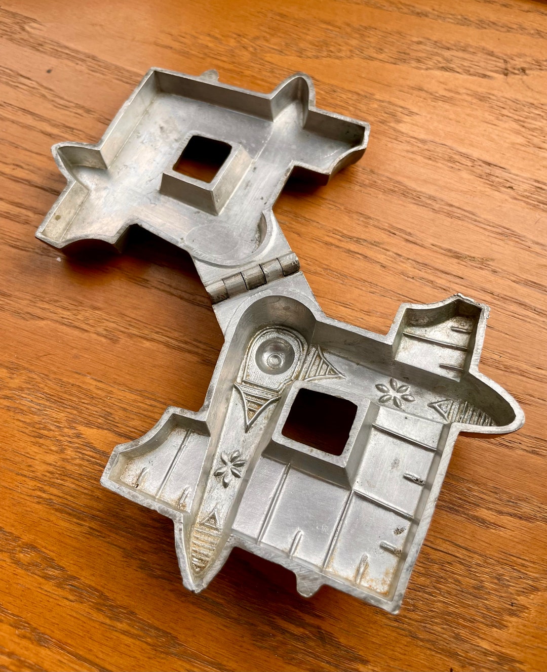 Antique Pewter Masonic Square and Compass Hinged Ice Cream/chocolate ...