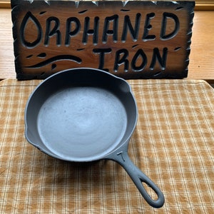 SO 7 Initial Cast Iron Skillet - Etsy