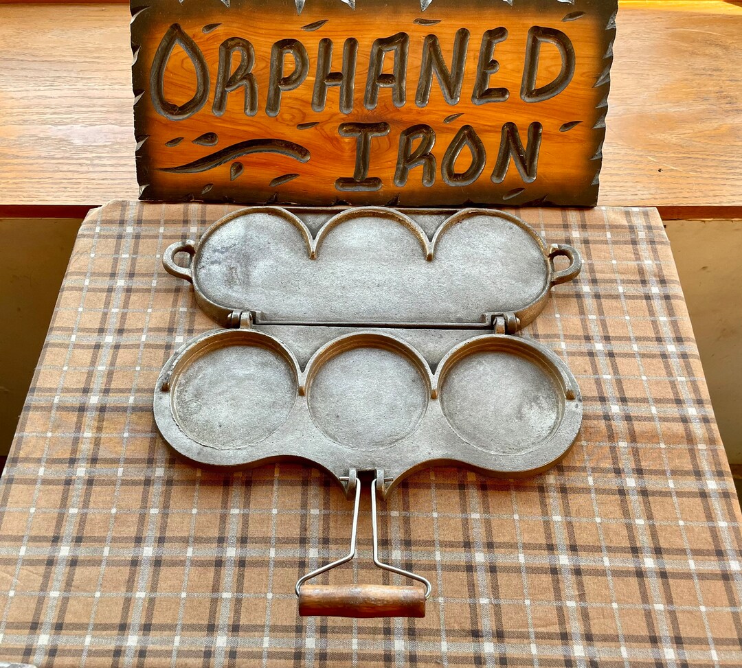RARE Three Count Pancake Flipper Griddle Nickel Plated Cast - Etsy