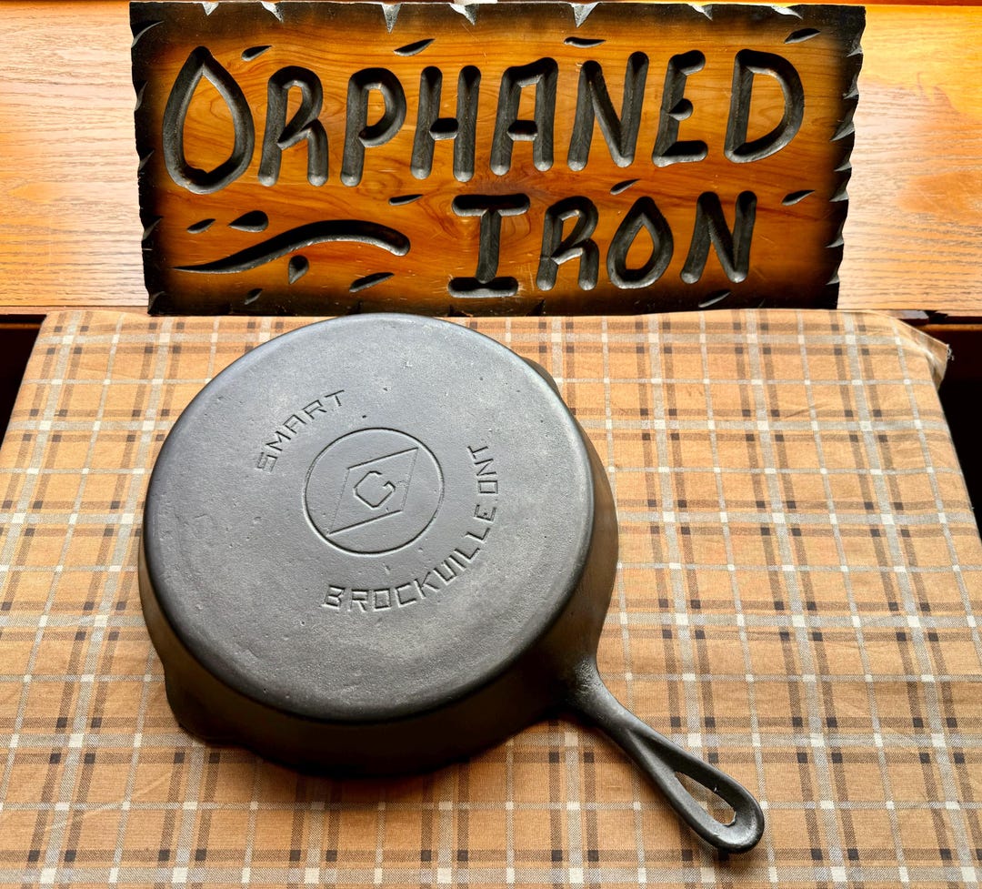 Smart’s #9 Canadian Cast Iron Skillet - Etsy