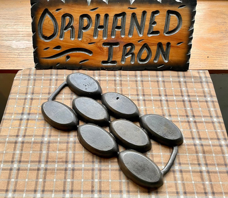 1800s Cast Iron Gem Baking Pan - Etsy