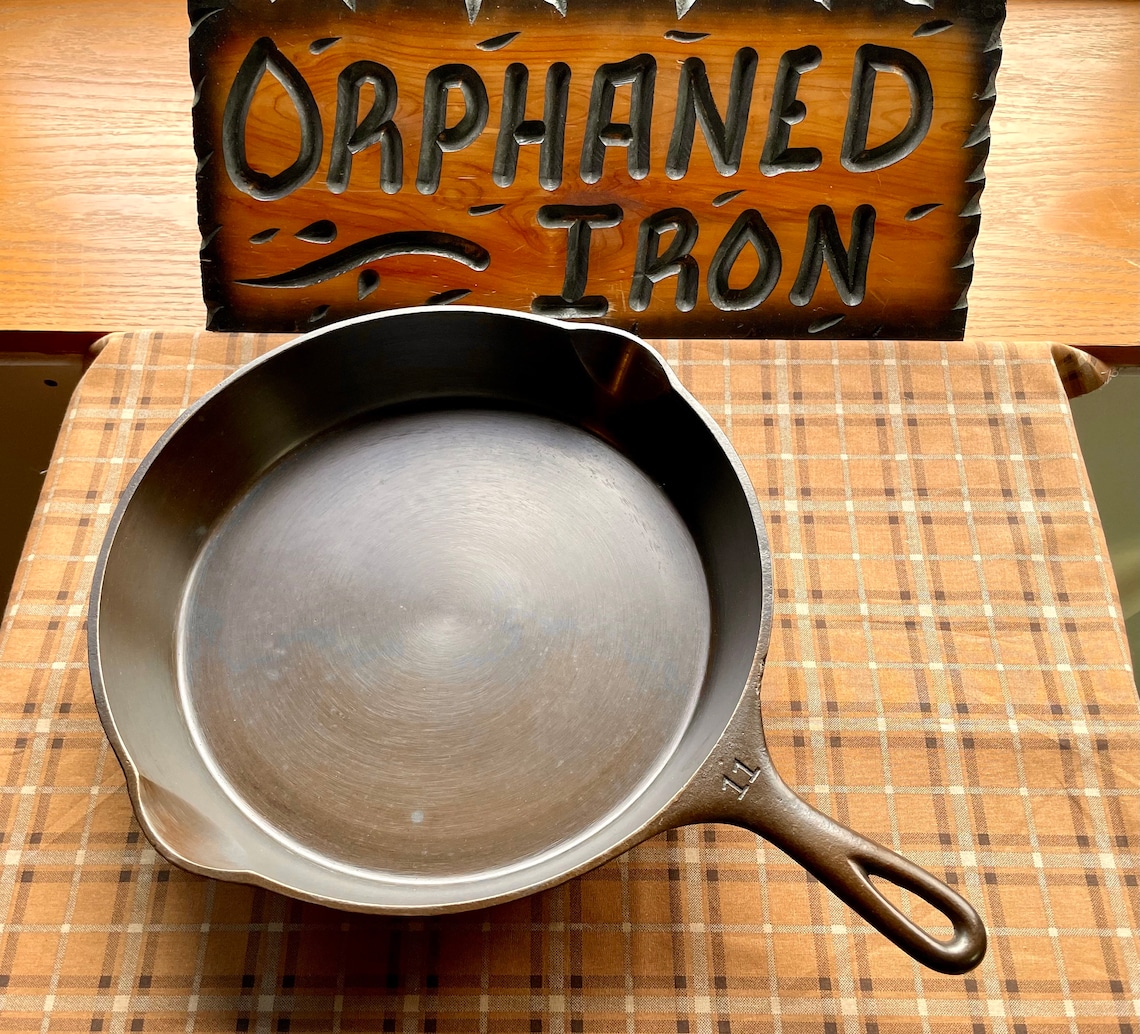 RARE! Wagner Ware #11 Pie Logo Cast Iron Skillet - Etsy