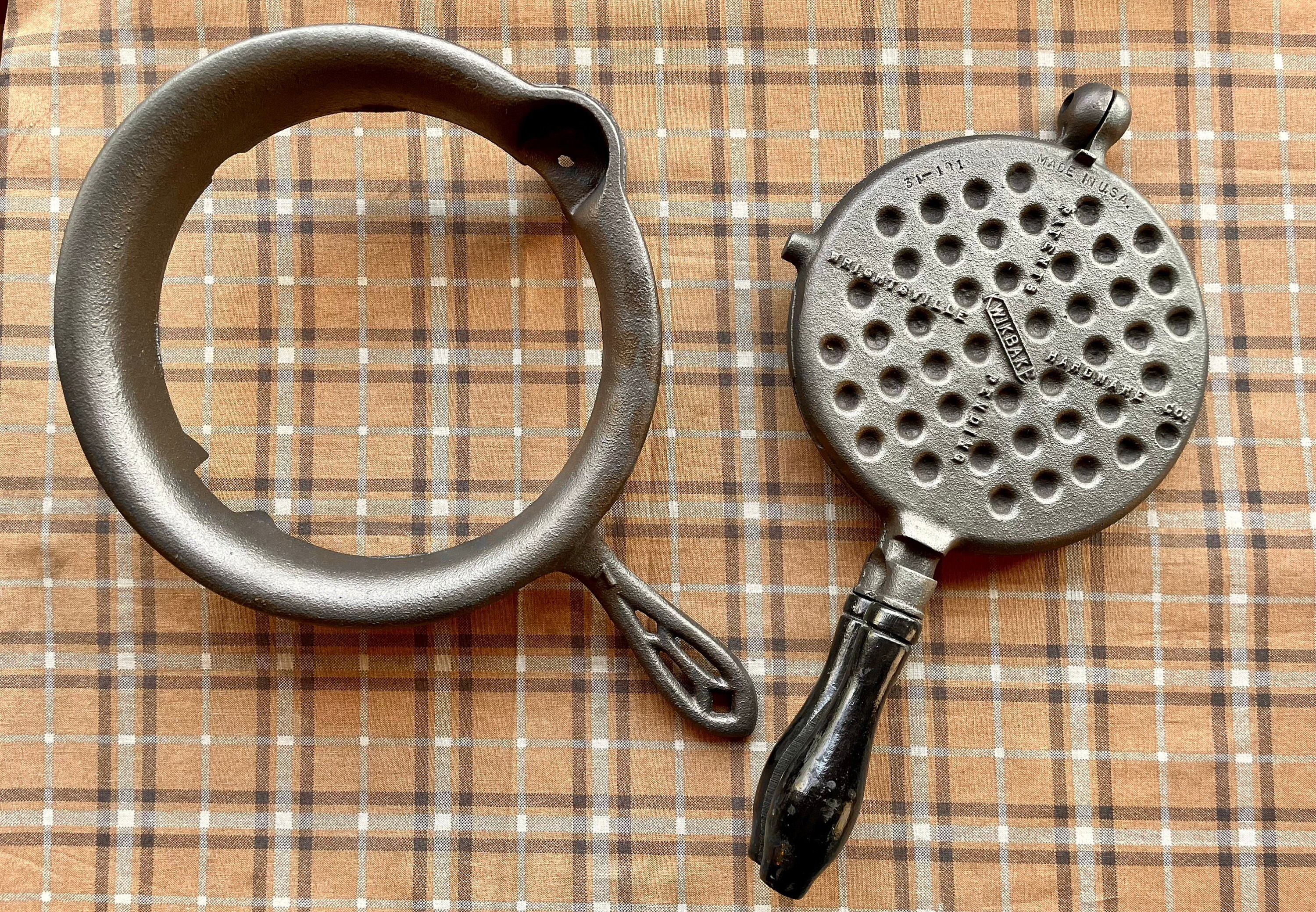 WOW! Rare Kwikbake Low Base Waffle Iron - Etsy