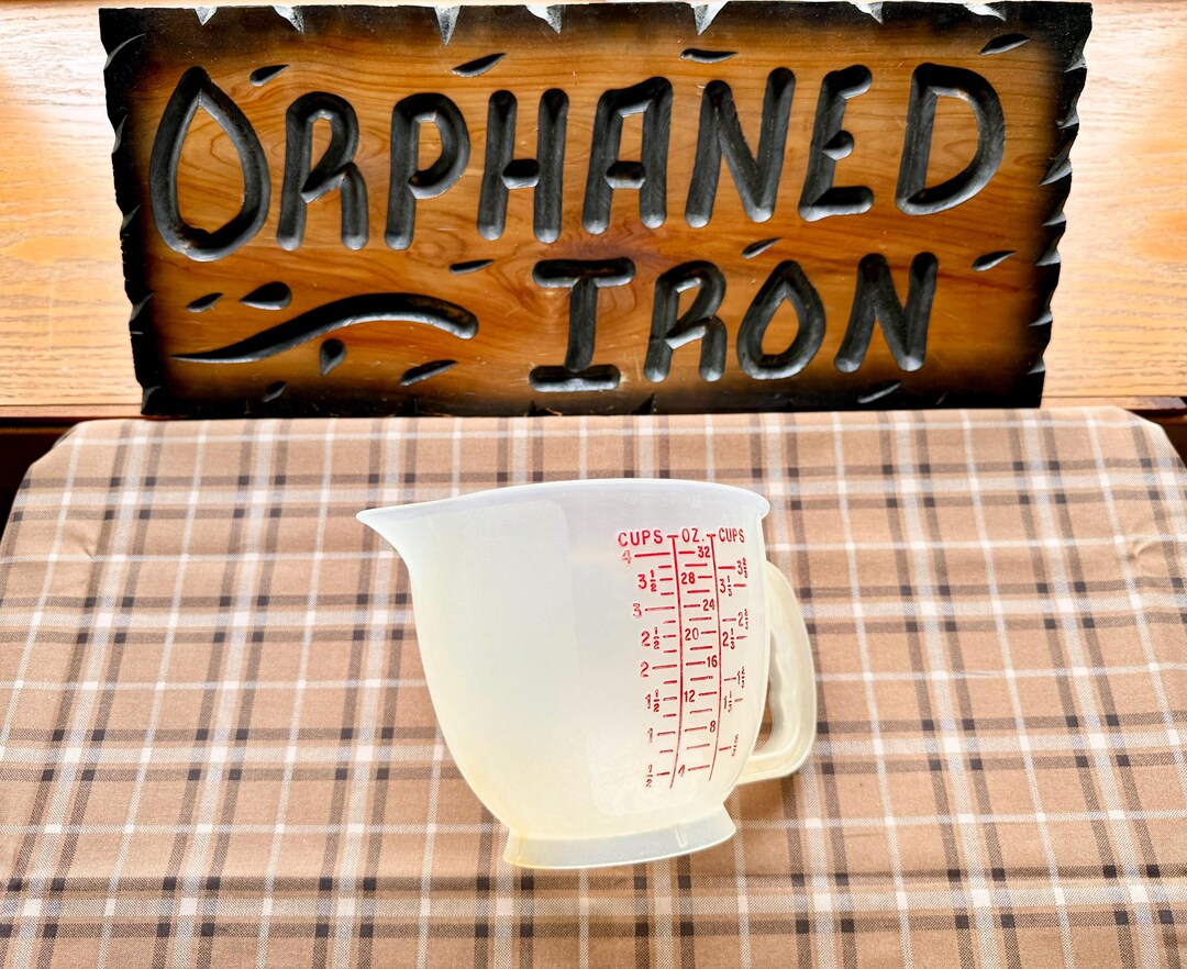 Vintage Tupperware 4 Cup Measuring Pitcher - Etsy