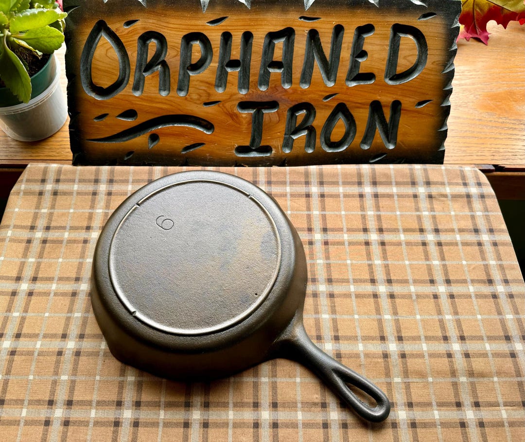 3-notch Vintage Lodge #6 Cast Iron Skillet - Etsy