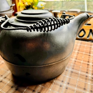 RARE! Erie #8 Griswold Spider Logo Cast Iron Tea Kettle - Etsy