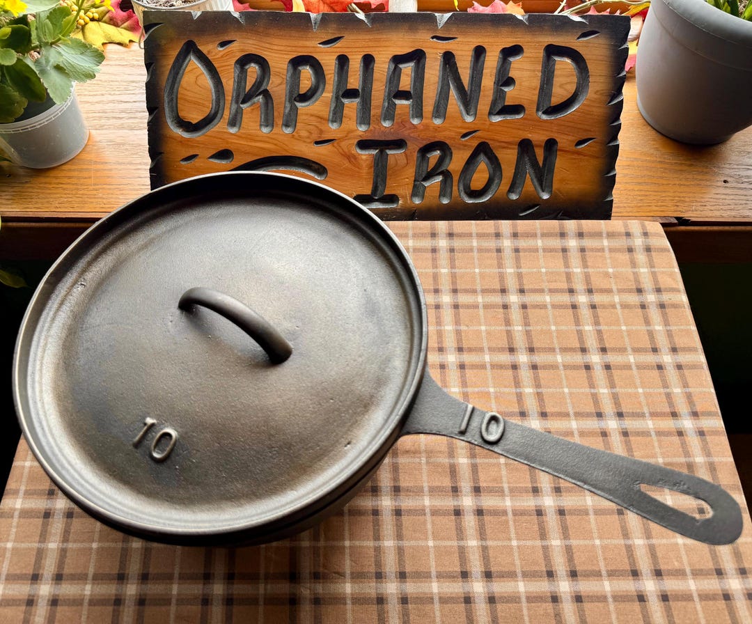 Rare! Lodge #10 “spider” Footed Cast Iron Skillet With Rimmed Lid - Etsy