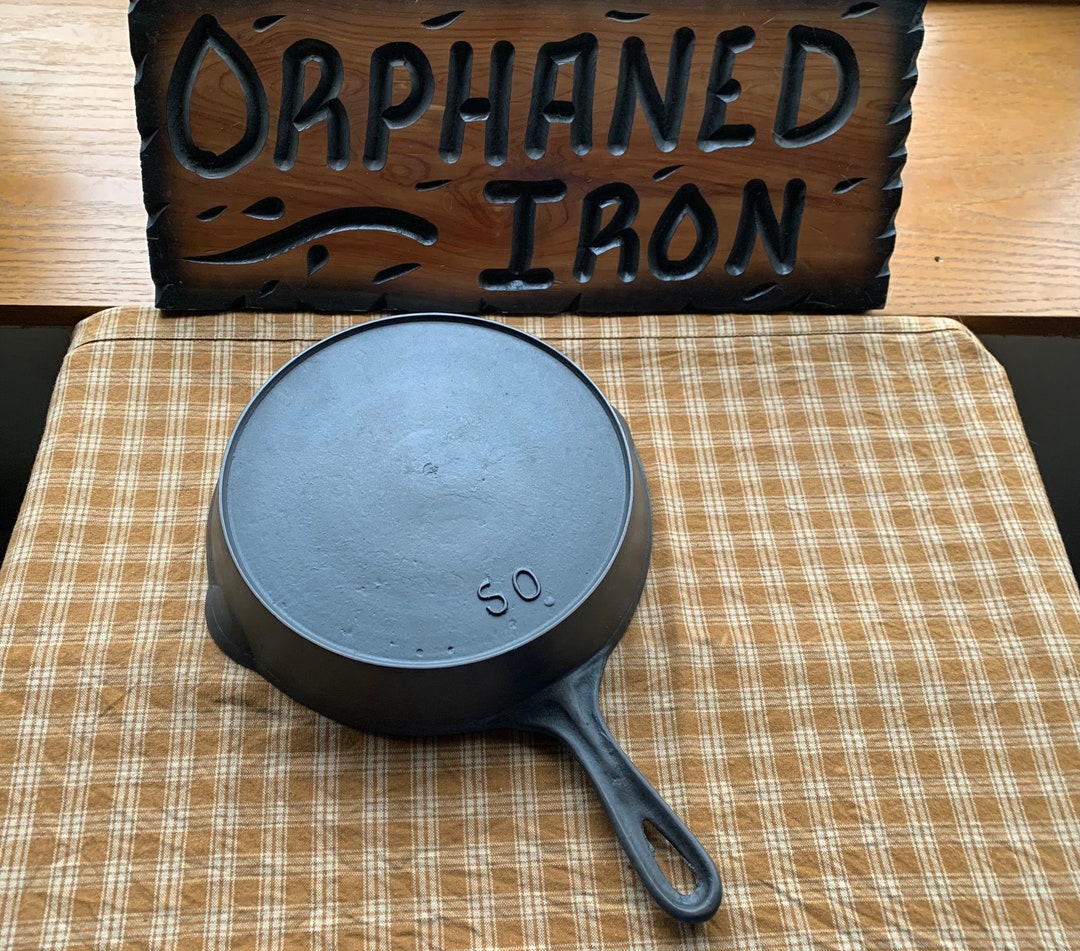 SO 7 Initial Cast Iron Skillet - Etsy