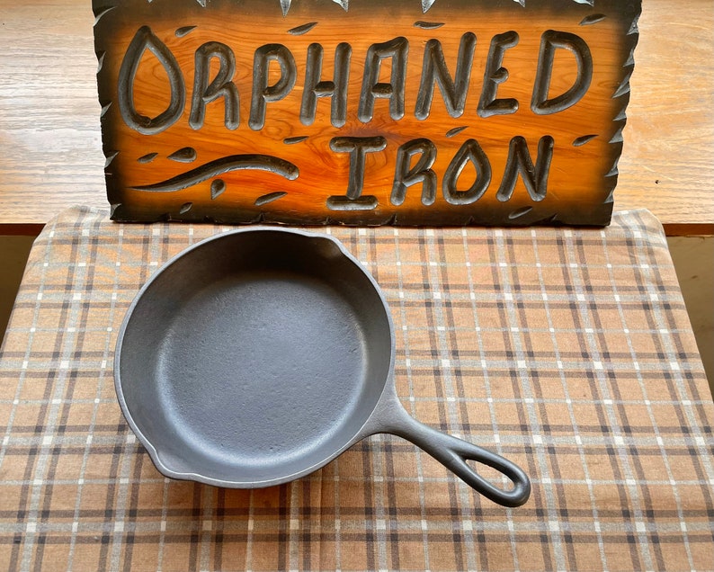 Vintage 3-notch #5 Lodge Cast Iron Skillet - Etsy
