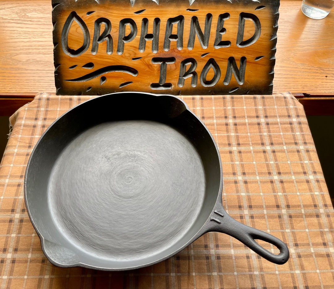 RARE! Raised #11 Milled Cast Iron Skillet - Etsy