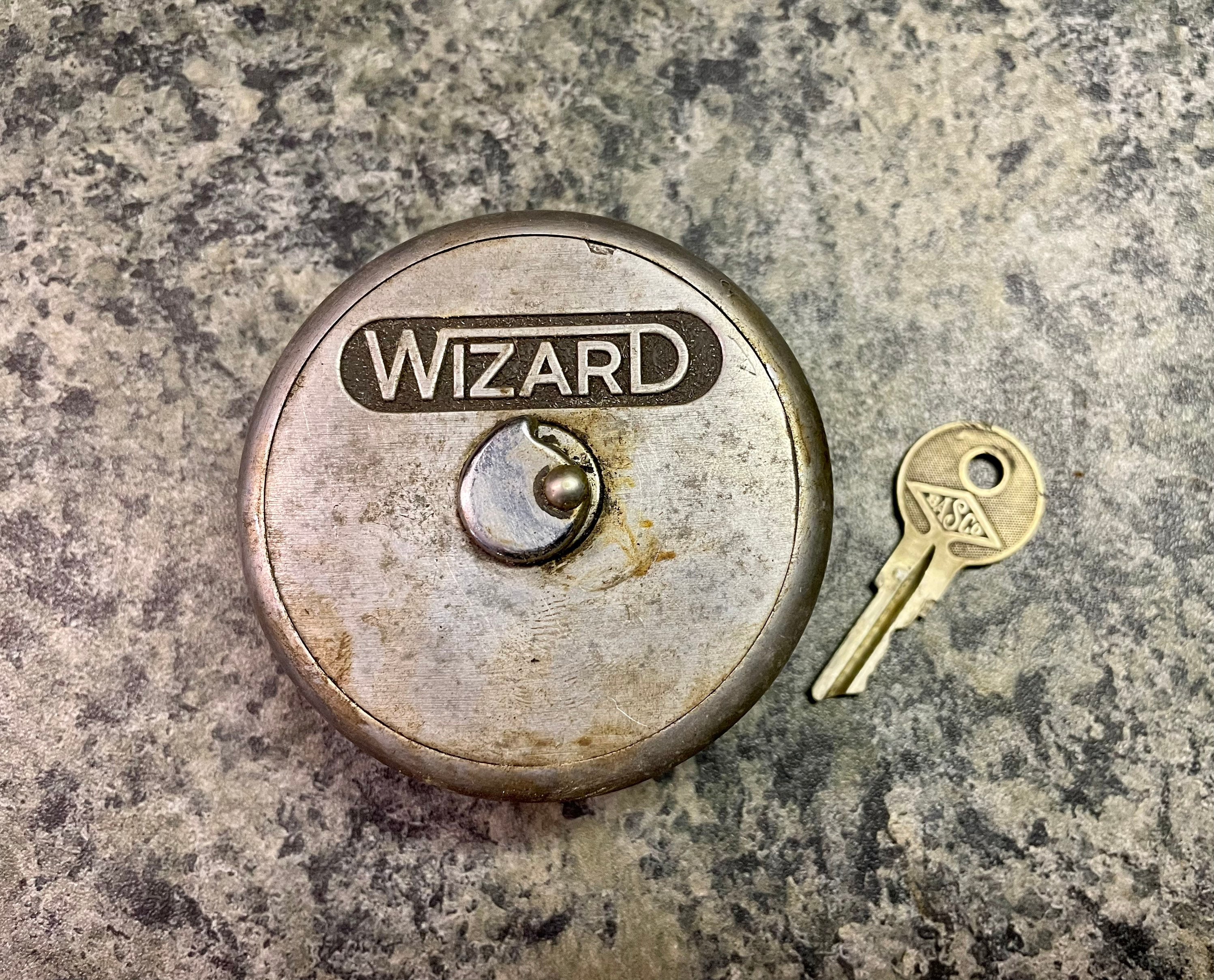 Advertisements Collectibles Antique Wizard Locking Gas Fuel Cap etna.com.pe