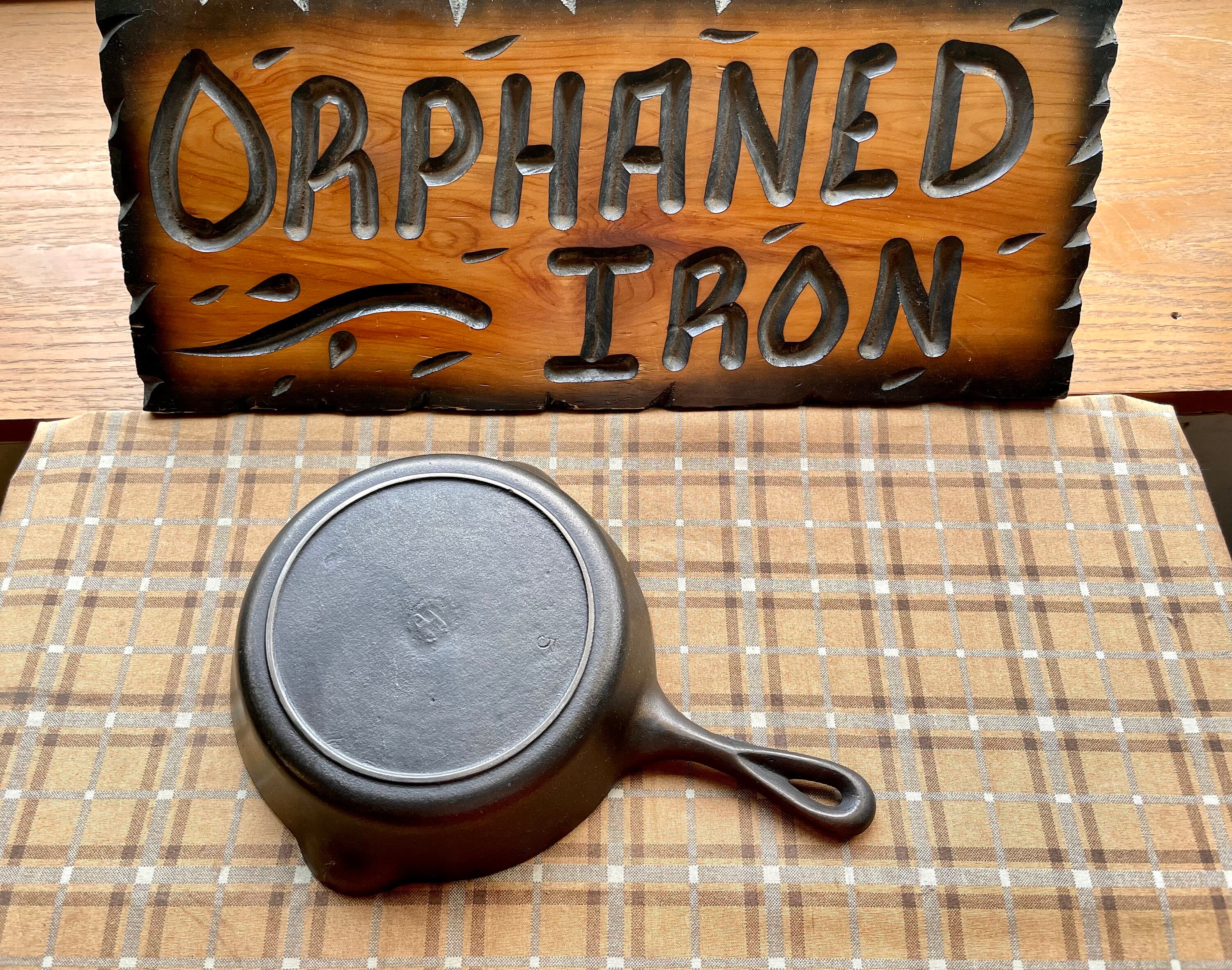 Old cast iron skillet store
