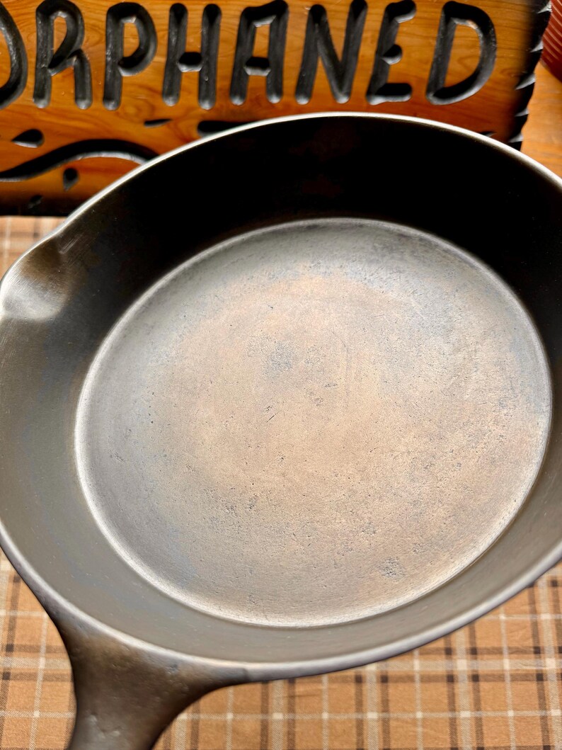 Rare! Sidney Hollow Ware #7 Cast Iron Skillet - Etsy