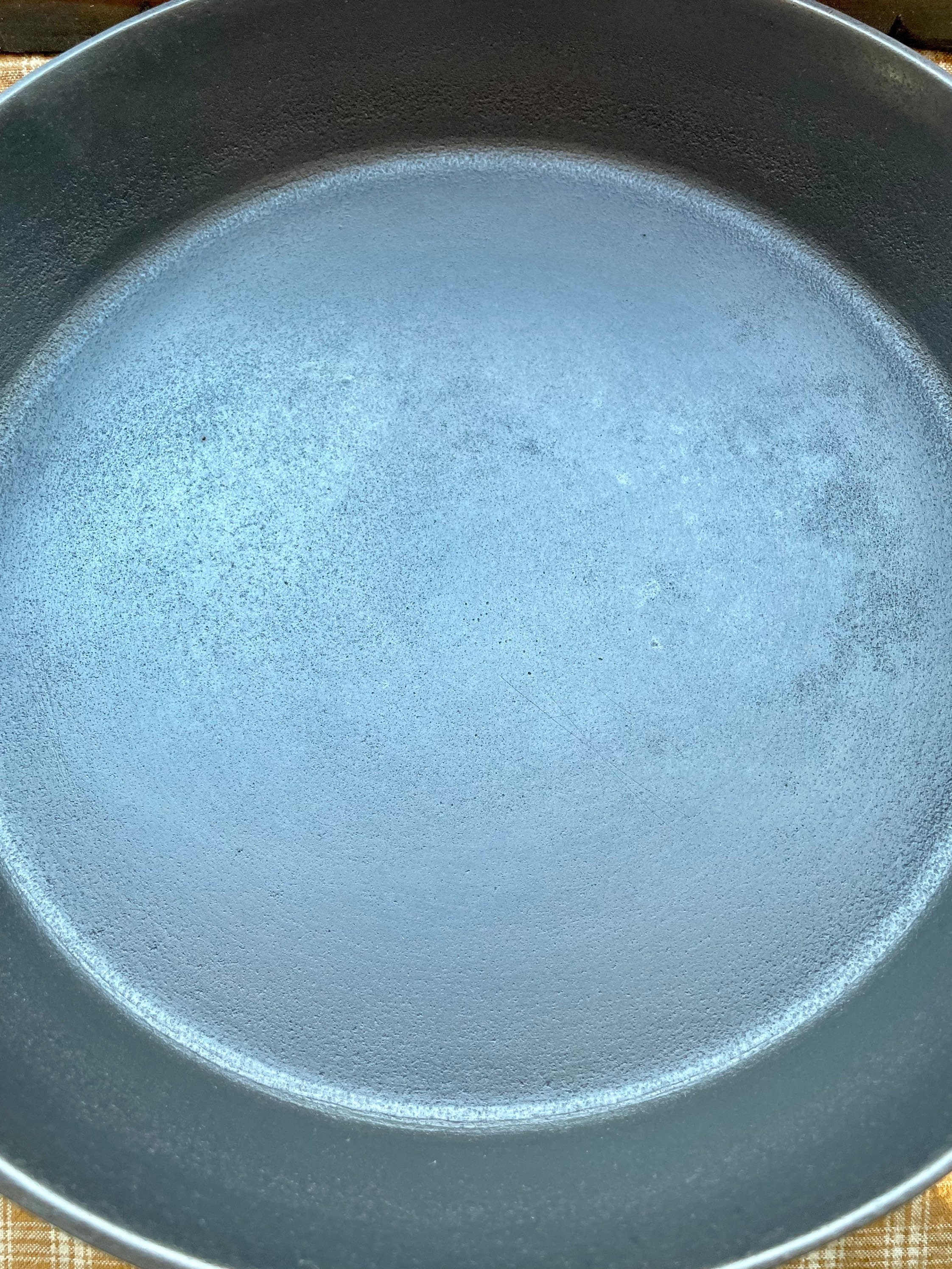 Smarts 9 Canadian Cast Iron Skillet - Etsy