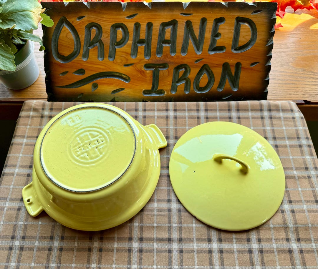 Griswold Yellow Enameled Cast Iron Dutch Oven Baking Dish - Etsy