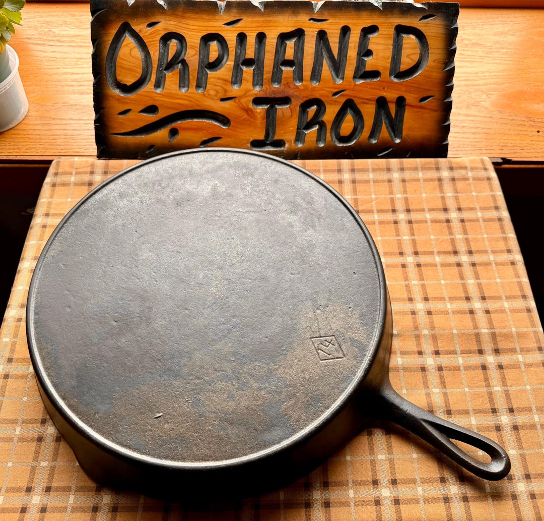 RARE! Chicago Hardware Foundry #14 Diamond Logo Cast Iron Skillet - Etsy