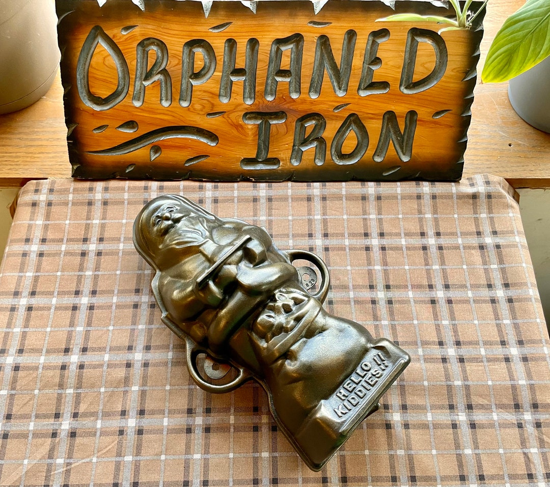 Griswold Santa Claus Christmas Cast Iron Cake Mold - Etsy