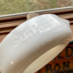 Vintage Sunkist Milk Glass Hand Juicer Reamer - Etsy