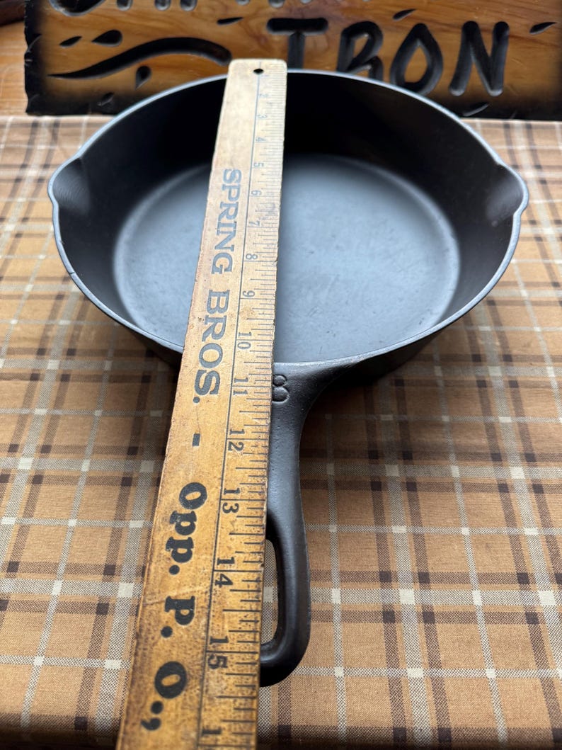 Vollrath #8 Sheboygan Wisconsin Cast Iron Skillet - Etsy