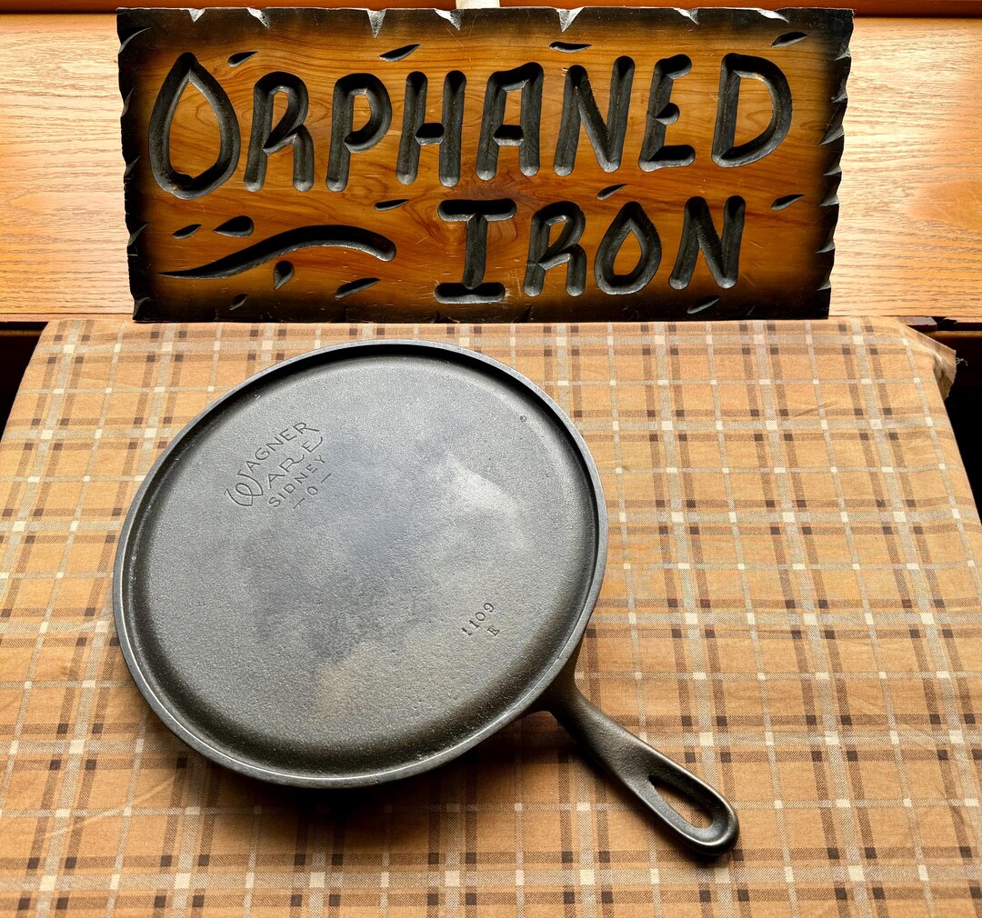 Wagner #9 Stylized Logo Hand Griddle Comal - Etsy