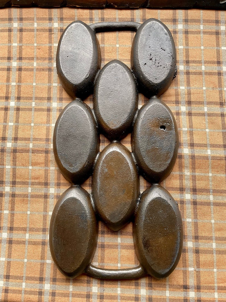 1800s Cast Iron Gem Baking Pan - Etsy