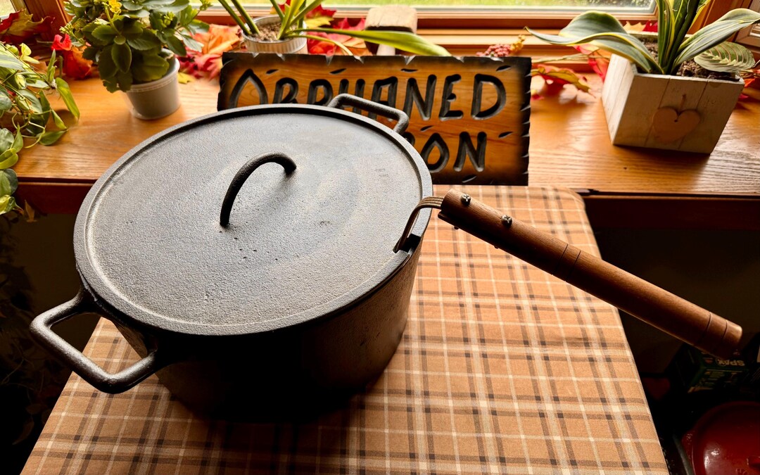 Vintage Large Cast Iron Deep Fryer Oven With Steel Fryer Basket - Etsy